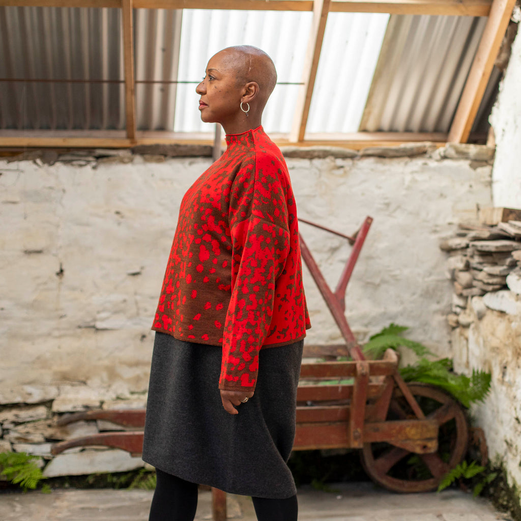 Marlet short, boxy jumper in animal 'print' – nielanell